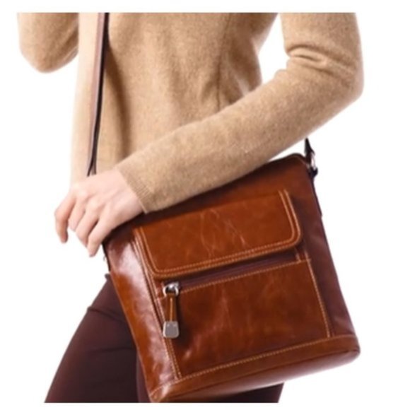 Giani Bernini | Bags | Giani Bernini Glazed Leather Vertical Crossbody ...